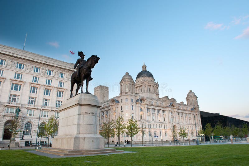 Centro De Ciudad De Liverpool - Estatua De Edward VII Imagen de archivo ...