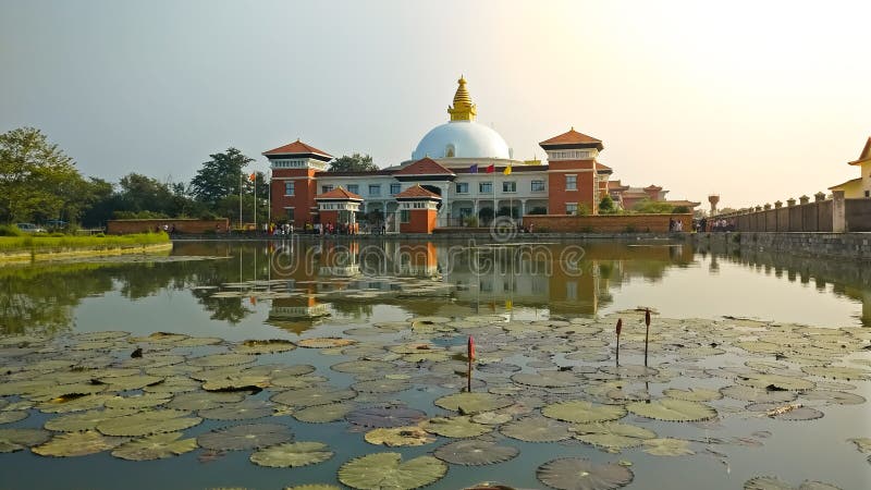 Centro Do Mundo Para a Paz E a Unidade, Lumbini Foto de Stock - Imagem ...