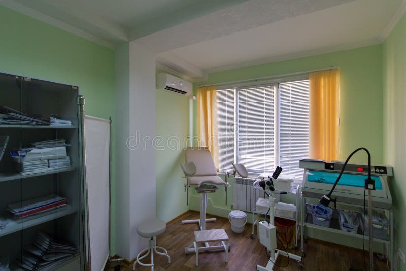 Centro médico moderno fotografía editorial. Imagen de tratamiento ...