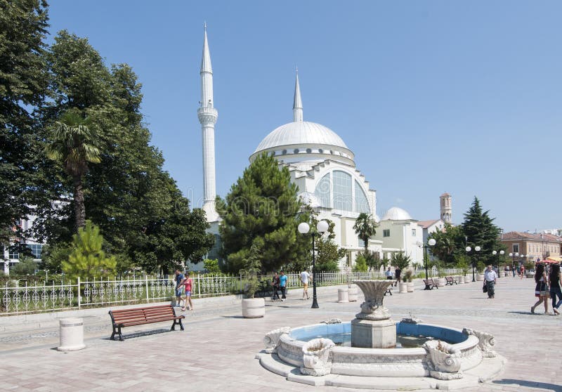Centrum Van Shkoder Albanië Europa Redactionele Foto - Afbeelding ...