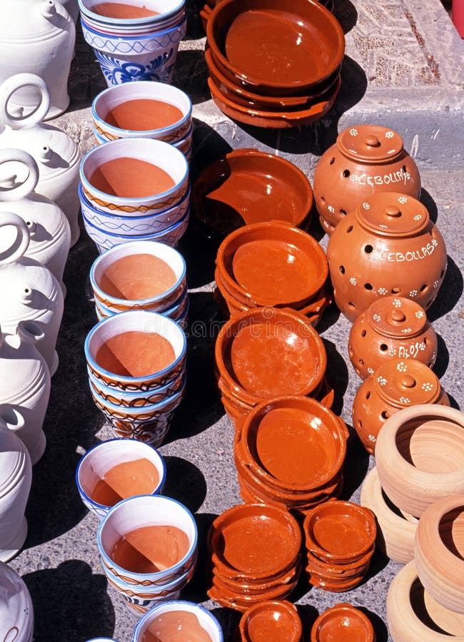 Cerámica española foto de archivo. Imagen de tradicional - 39989620