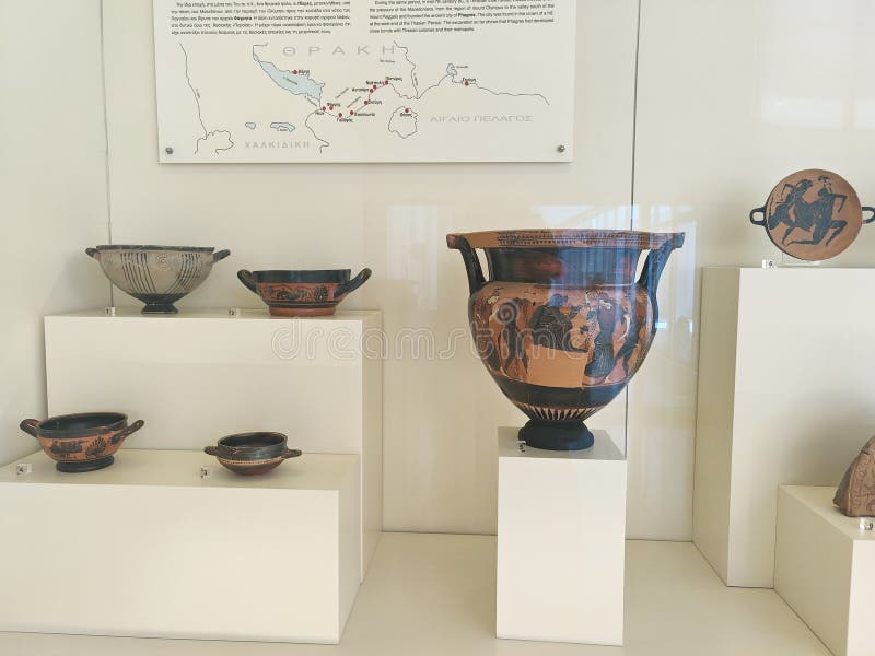 Ceramic objects editorial image. Image of glass, archeology - 298570585