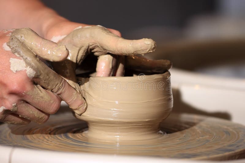 Ceramica fatta a mano immagine stock. Immagine di bottiglie - 11477565