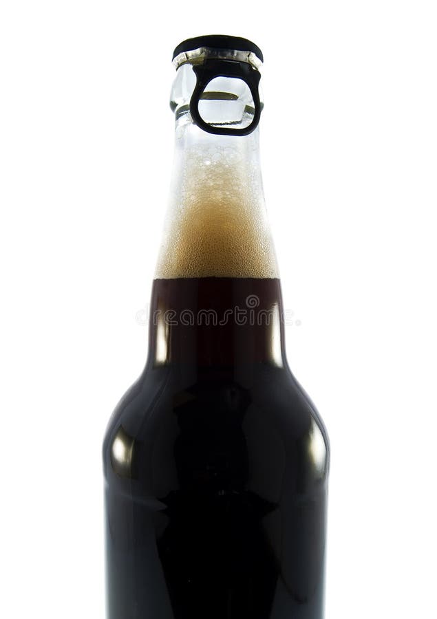 Cerveja preta imagem de stock. Imagem de vidro, isolado - 12010779