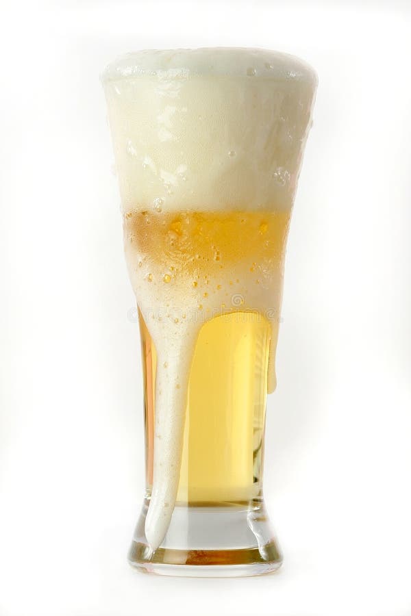 Cerveza escarchada imagen de archivo. Imagen de bebida - 2580641