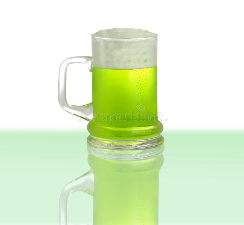 Cerveza verde foto de archivo. Imagen de partido, fondo - 4435358