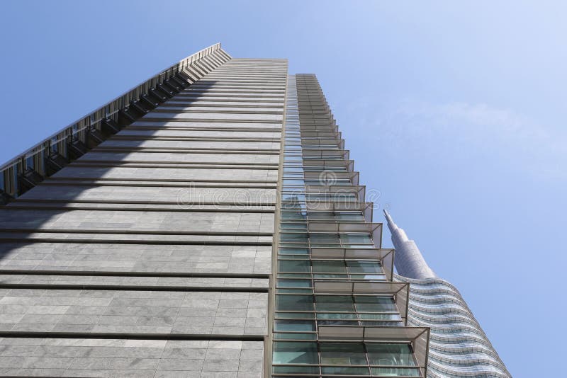 Cesar Pelli tower in Milan stock image. Image of milan - 53034285