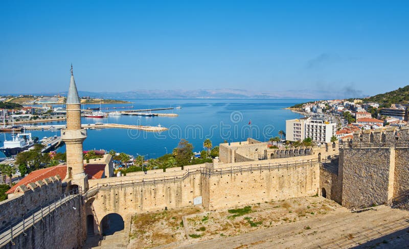 Cesme Castle in the Mediterranean Port of Cesme Stock Photo - Image of ...