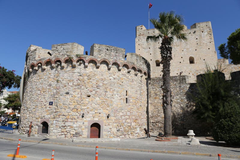 Cesme Castle, Izmir. Aegean, Town Editorial Image - Image of castle ...