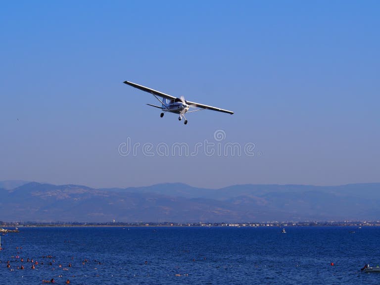 Cessna plane in flight stock image. Image of aviation - 59315503