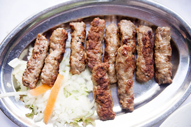 Balkan Cevapcici Kofta Of Kofte-Kebab Met Pide Of Pita Bread Stock Foto ...