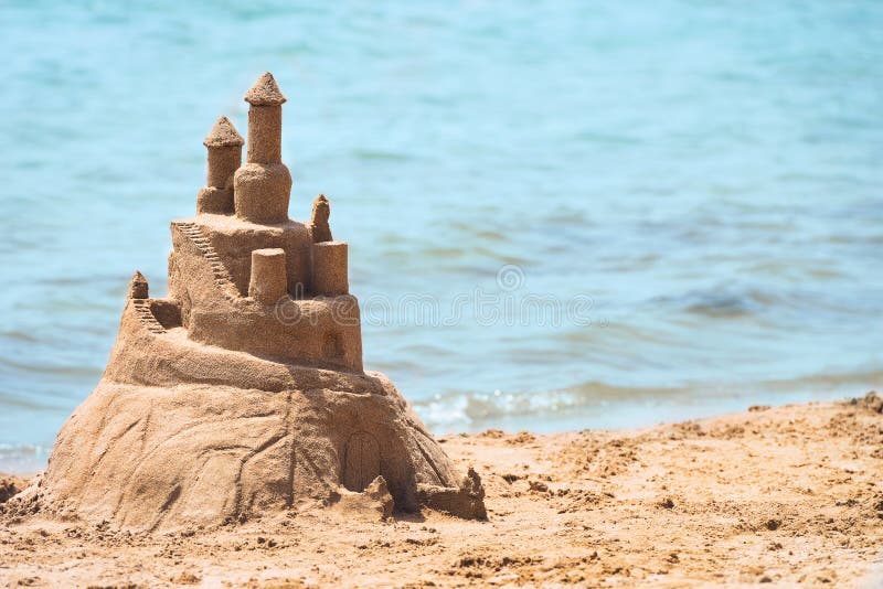 La Maison Construite Sur Le Sable Photo stock - Image du maison, pipe ...