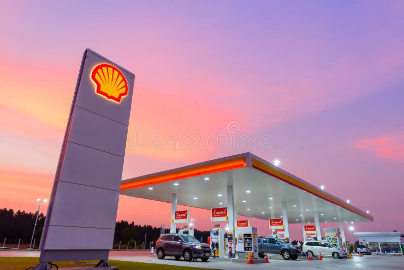 Chachoengsao, Thailand - 28 Januari, 2018: Shell-benzinestation ...