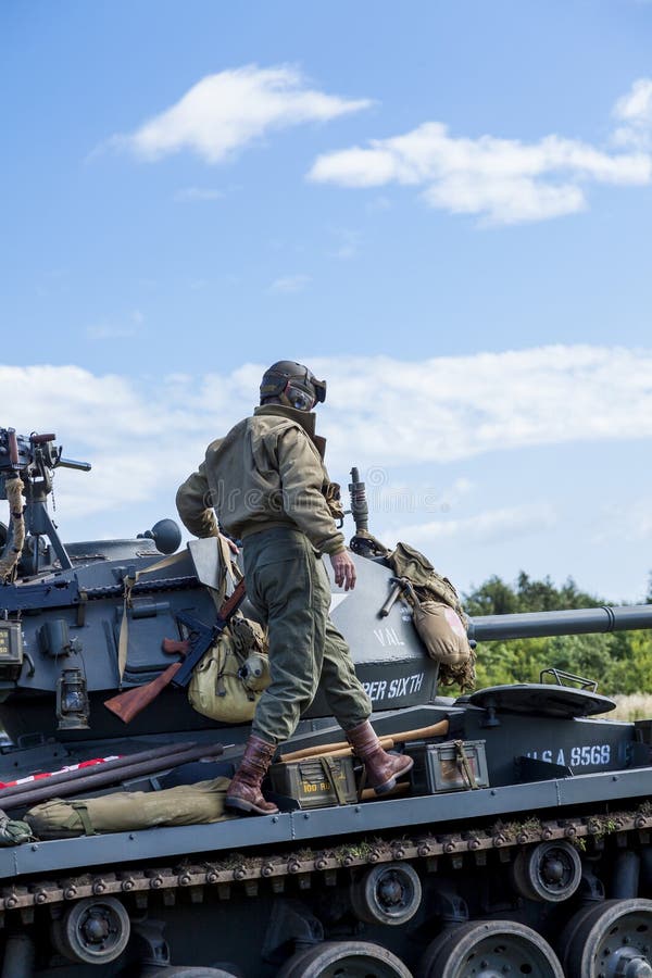 Chaffee Tank E Squadra Leggeri Americani Fotografia Editoriale ...