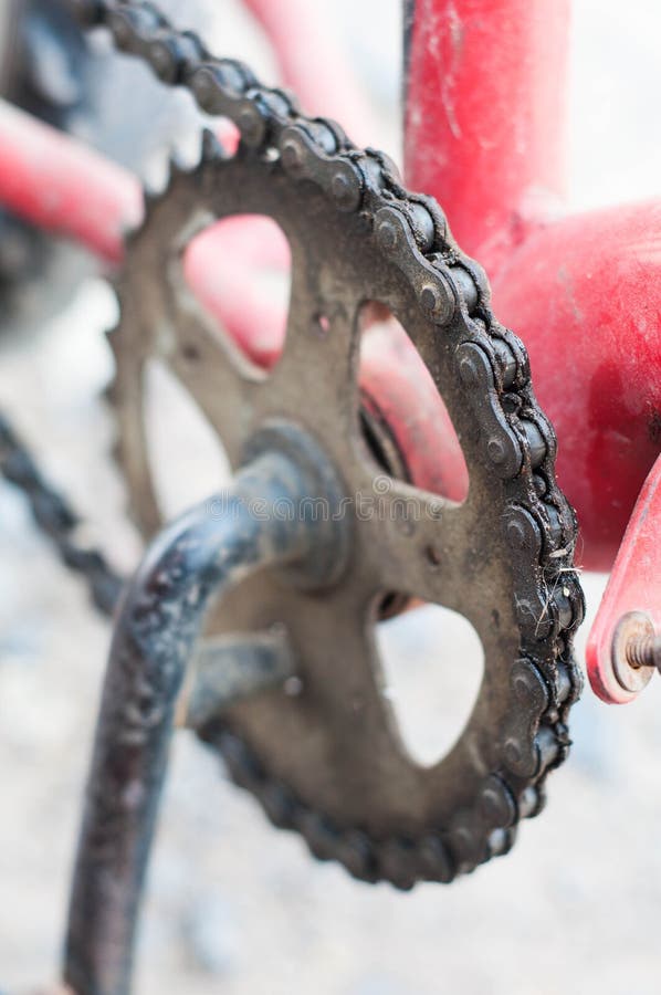 Chain on a bicycle stock image. Image of gear, gearwheel - 39823101