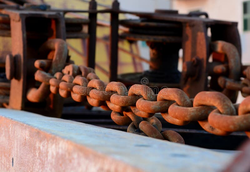 Chain shackles stock image. Image of links, rusty, chains - 31957619