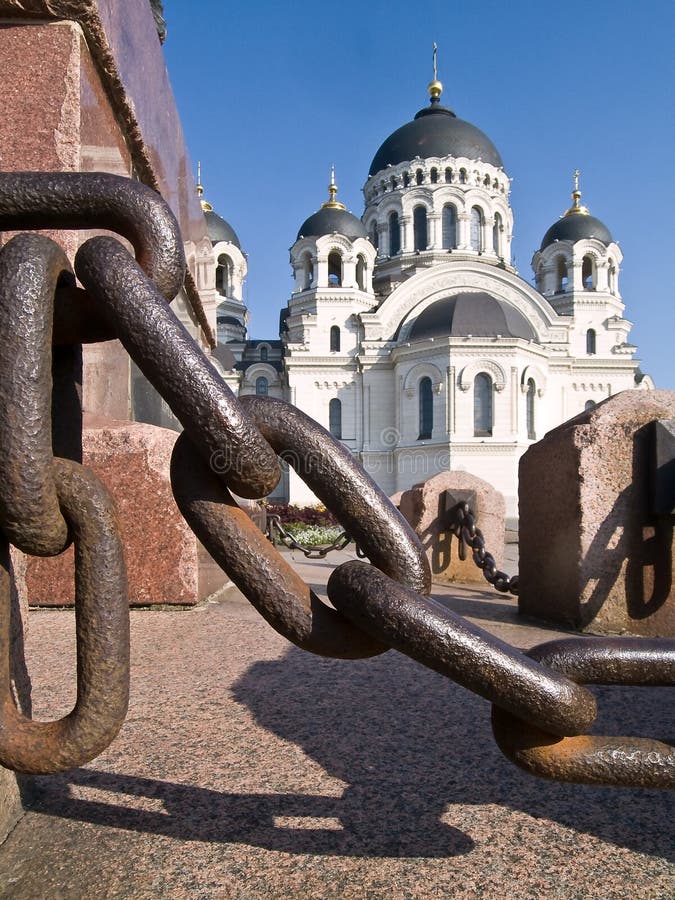 Chain and the temple stock image. Image of orthodoxy - 12890131