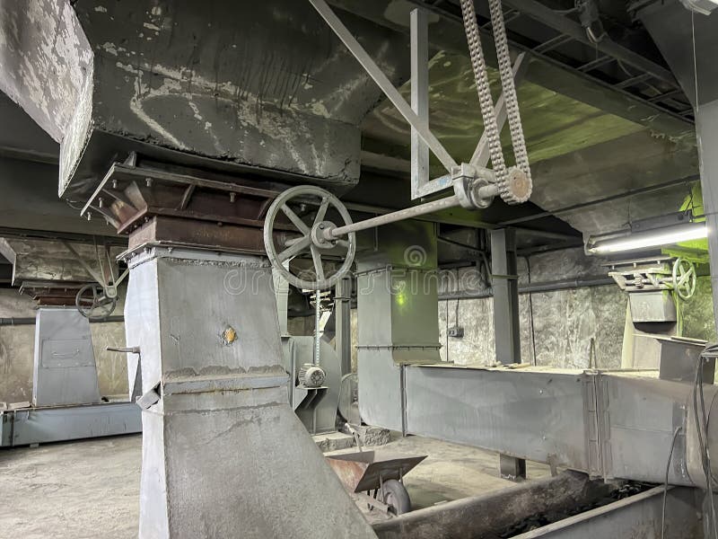 A Chain Used To Transmit the Drive for Manual Closing and Opening of ...