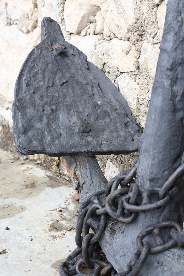 Chain Wrapped Around the Anchor Stock Image - Image of port, rock: 92336505