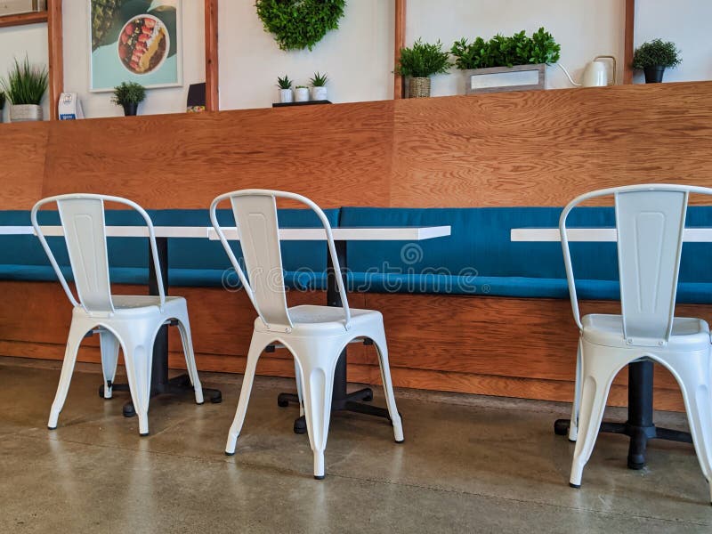 Chairs and Bench Seating Inside a Casual Dining Restaurant Stock Photo ...