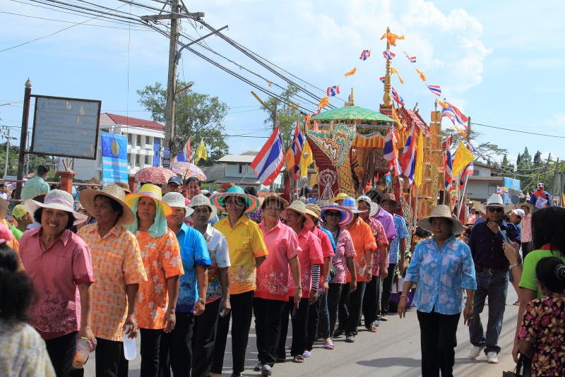 Chak Phra Festivals editorial stock photo. Image of event - 27771973