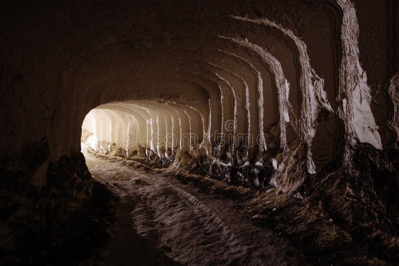 Cave Drilling Machine