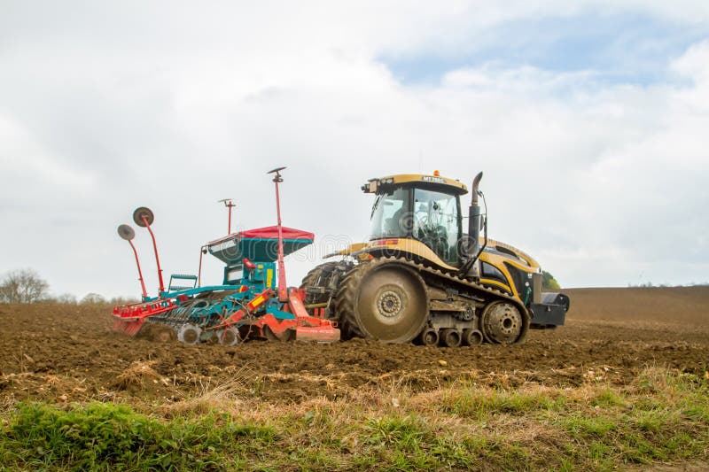 Challenger MT765C Tracked Tractor Drilling Seed in Field Editorial ...