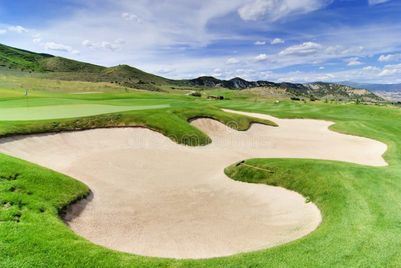 Difficult golf course stock image. Image of ready, hill - 15669889