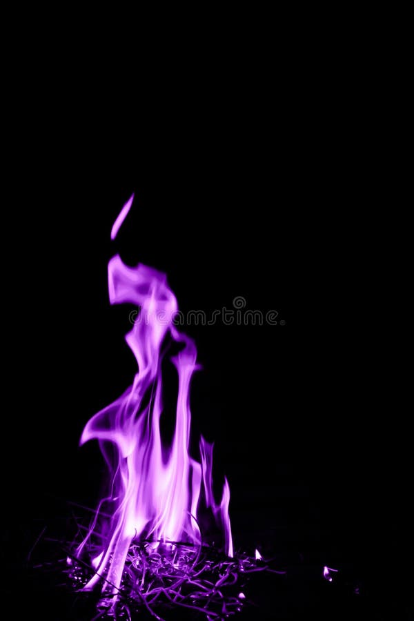 Chamas Roxas Abstratas Do Fogo Imagem de Stock - Imagem de fundo, nave ...