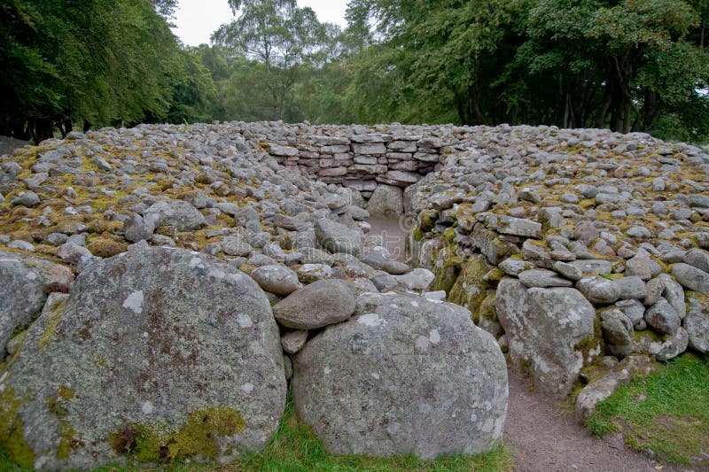 Chambered cairn stock image. Image of rural, inverness - 12362067