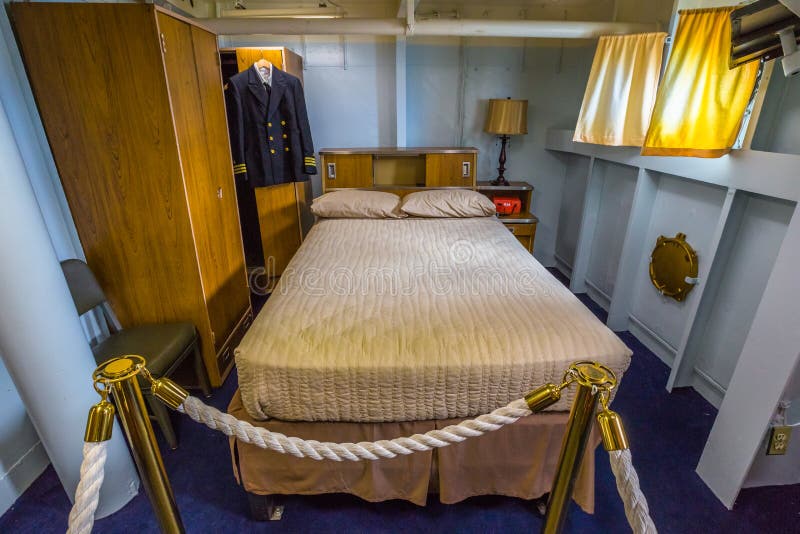 Chambre à Coucher De Commandant De Navire De Guerre Image stock ...