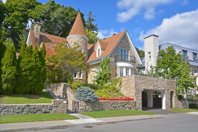 Maison de Westmount photo stock éditorial. Image du moderne - 77561618