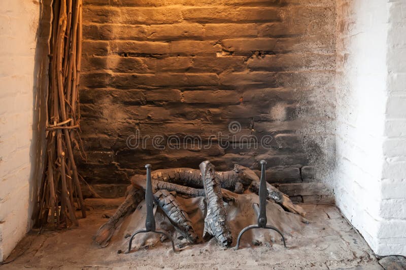 Lareira antiga imagem de stock. Imagem de casa, terra - 31326455