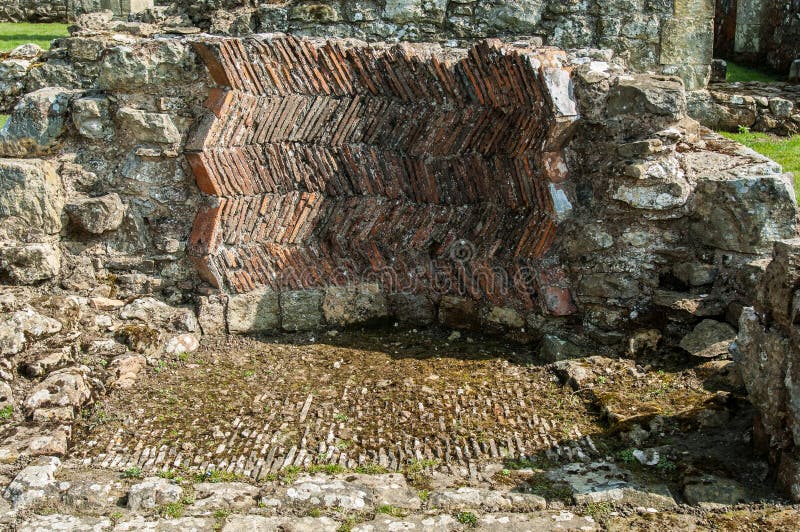 Telhas Medievais Da Chaminé Foto de Stock - Imagem de arquitetura ...