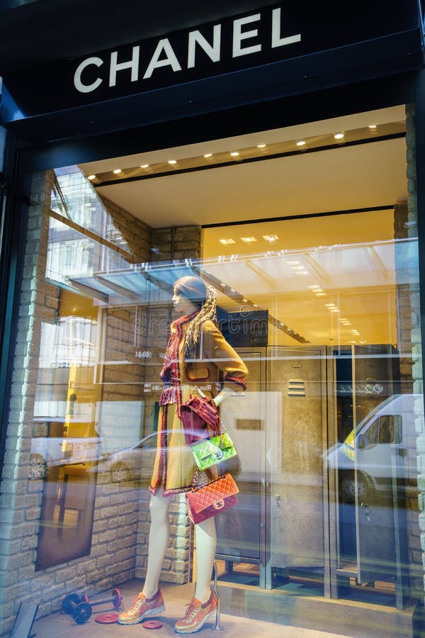 1,106 Coco Chanel Stock Photos - Free & Royalty-Free Stock Photos from ...