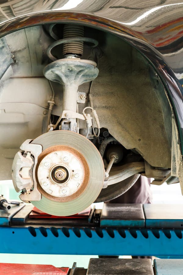 Changing car wheel stock photo. Image of repair, transportation - 33239084