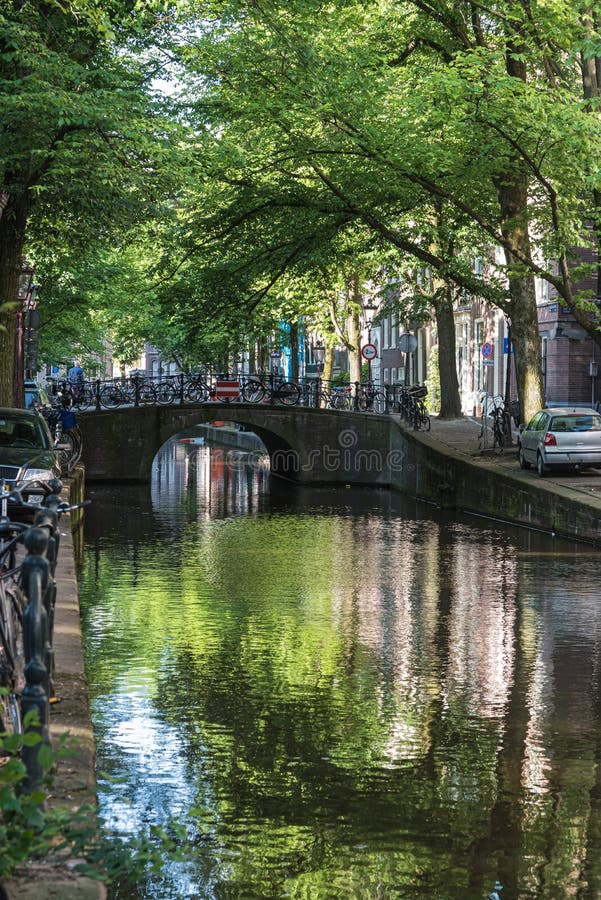 Channels of Amsterdam editorial photography. Image of bridge - 214088252