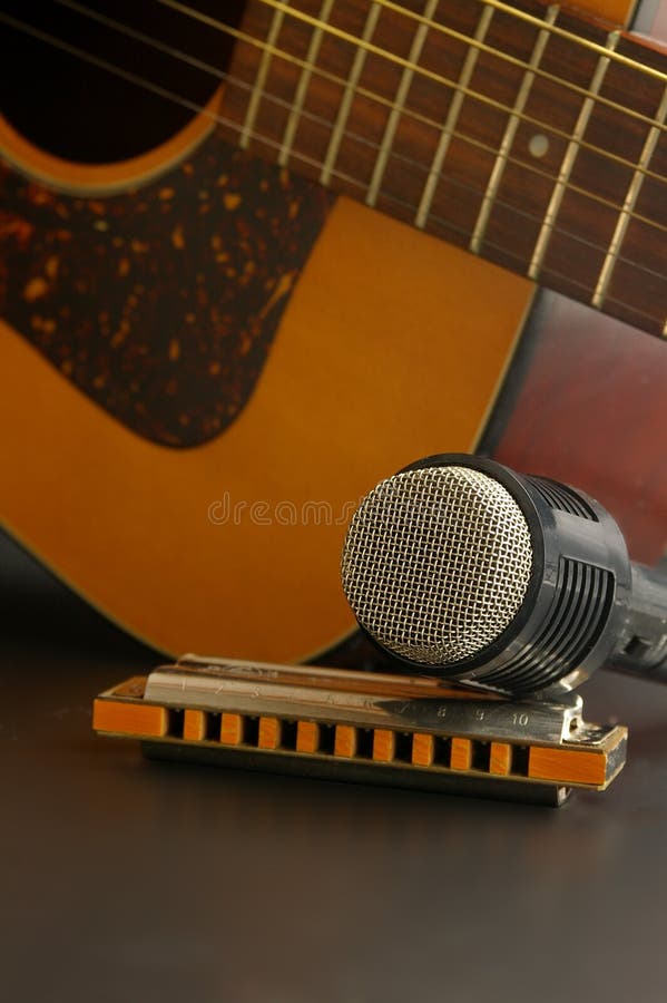 Chantez une chanson photo stock. Image du talent, matériel - 434538