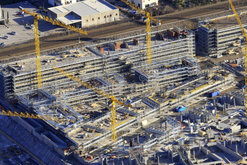 Chantier de construction photo stock. Image du ville - 15475672