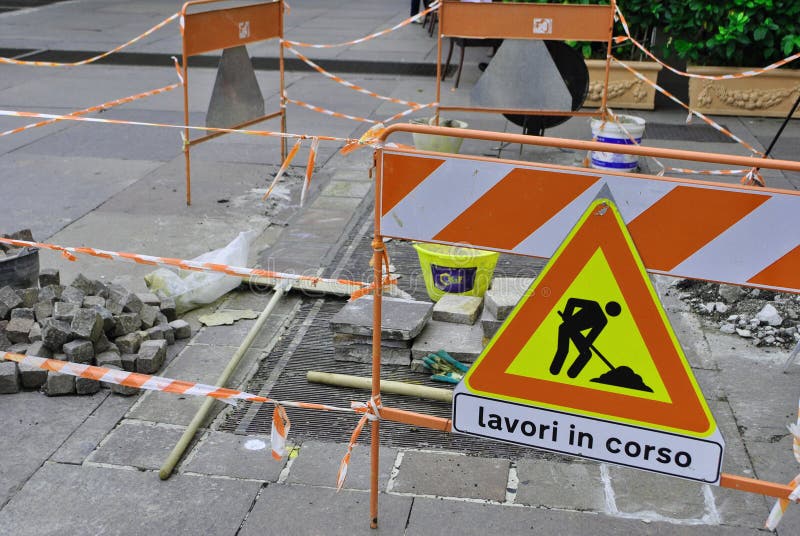 Chantier de construction photo stock. Image du ville - 15475672