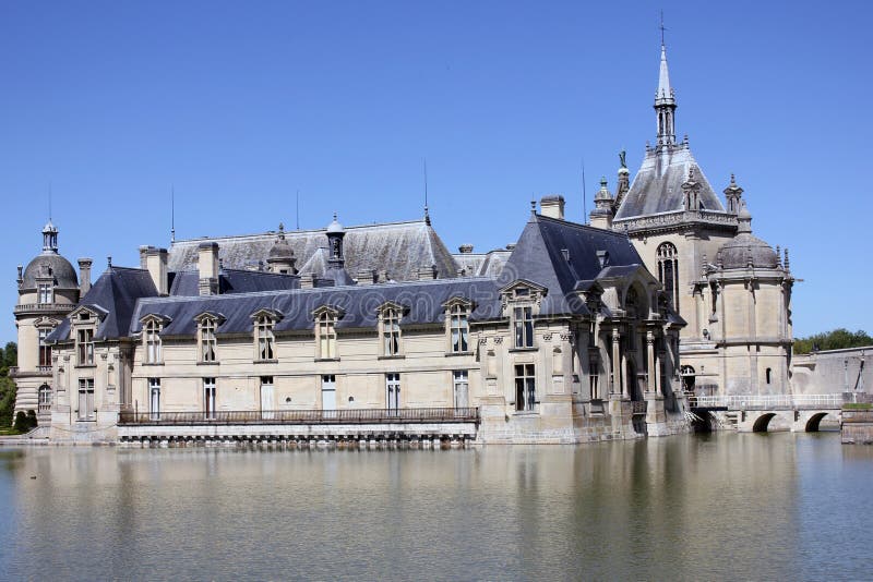 Chantilly Chateau stock image. Image of chantilly, history - 26392985
