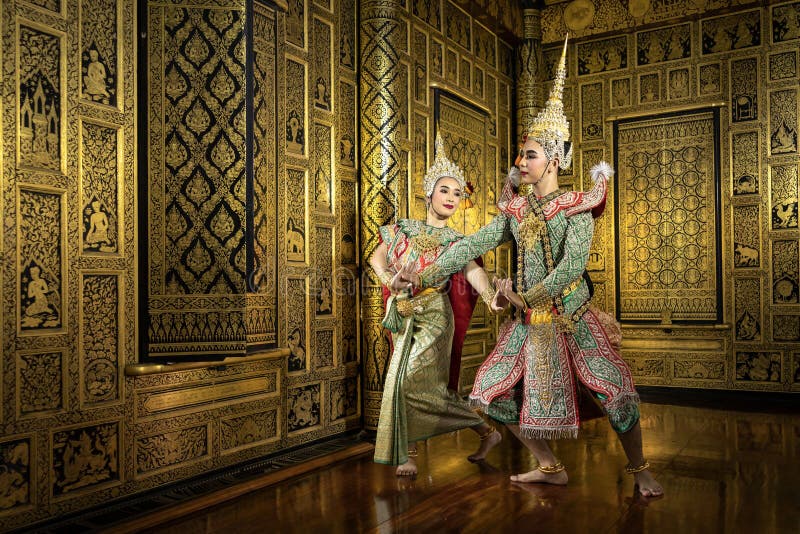 The Character Phra and Nang Dancing in a Thai Pantomime Performance ...