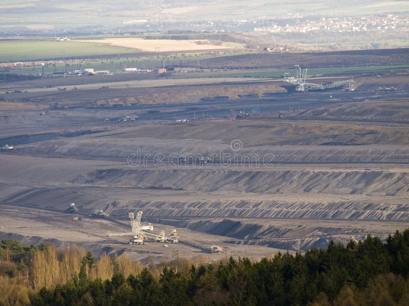 Mine à Ciel Ouvert De Magnésium Dans La République Tchèque Image stock ...