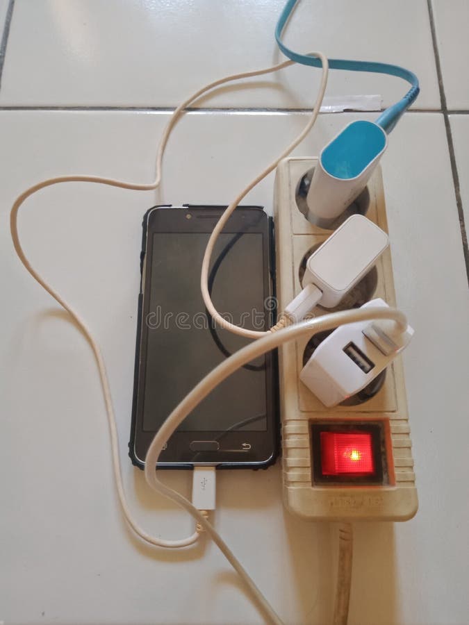 Charging editorial photo. Image of electronics, iron - 201498111