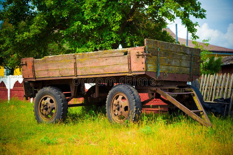 Chariot rustique image stock. Image du traction, extérieur - 32112445