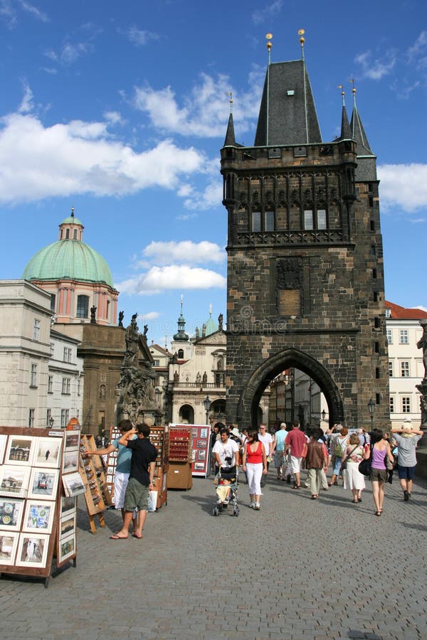 Charles Bridge, Praga foto editorial. Imagen de herencia - 108325681