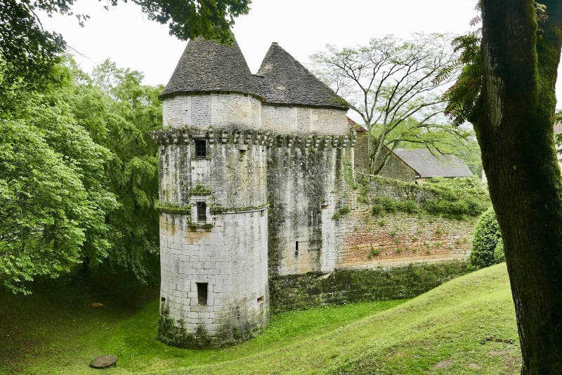 Chateau De Losse Bei Thonac Im Dordogne Stockfoto - Bild von gärten ...
