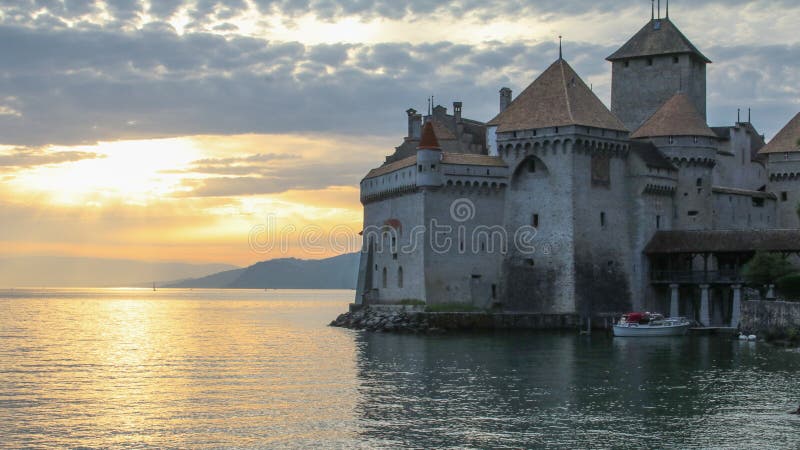 Chateu de Chillon editorial stock photo. Image of chateu - 95739788