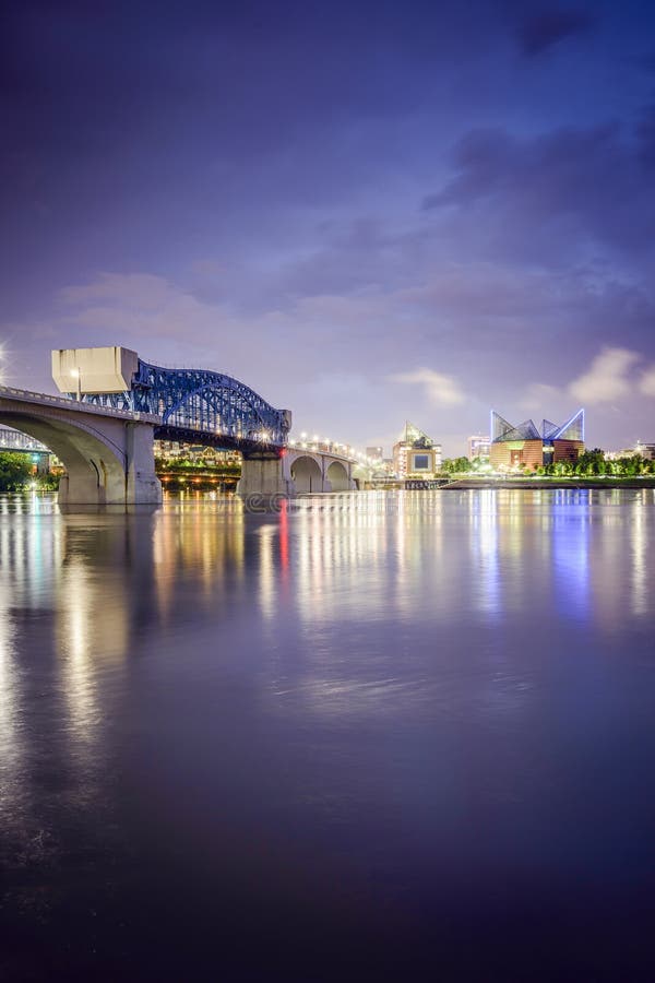 Downtown Chattanooga stock image. Image of united, aquarium - 32630943
