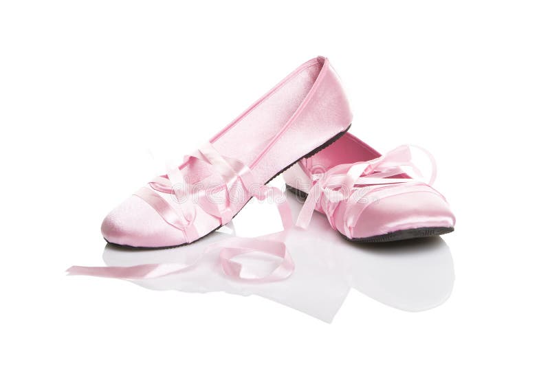 Chaussures de ballet roses photo stock. Image du ballerine - 93147952